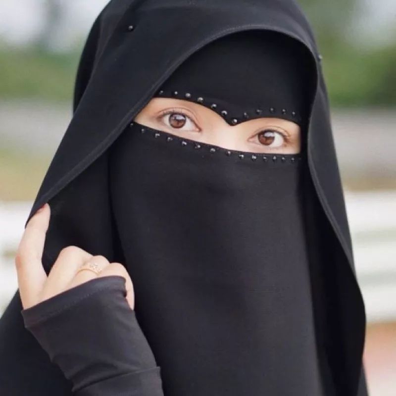 Jual Niqab Yaman Elang Swarovsky Cadar Yaman Mata Elang Payet | Shopee ...