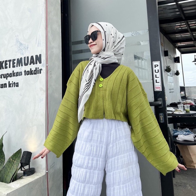 Jual LEA KNIT CARDIGAN / OUTER RAJUT OVERSIZE KNIT RAJUT POLOS KANCING OOTD VIRAL ABG | Shopee ...