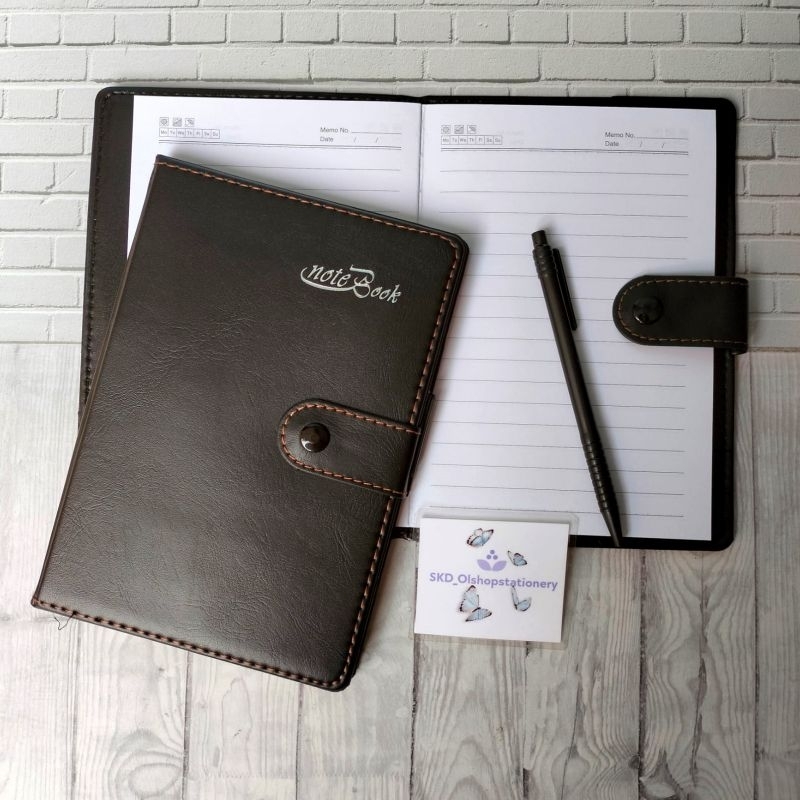 Jual agenda kulit A5 notebook kulit kancing A5 + pena 32k 8332 | Shopee ...