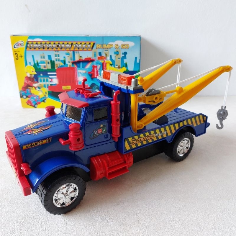 Jual Mainan Truk Box kontainer Truk Derek Towing Ada Musik Lampu ...