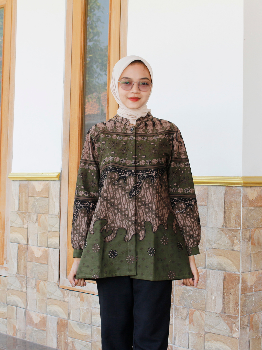 Jual KALISTA Hijau Blouse Atasan Baju Batik Wanita Kerja Kantor Modern ...