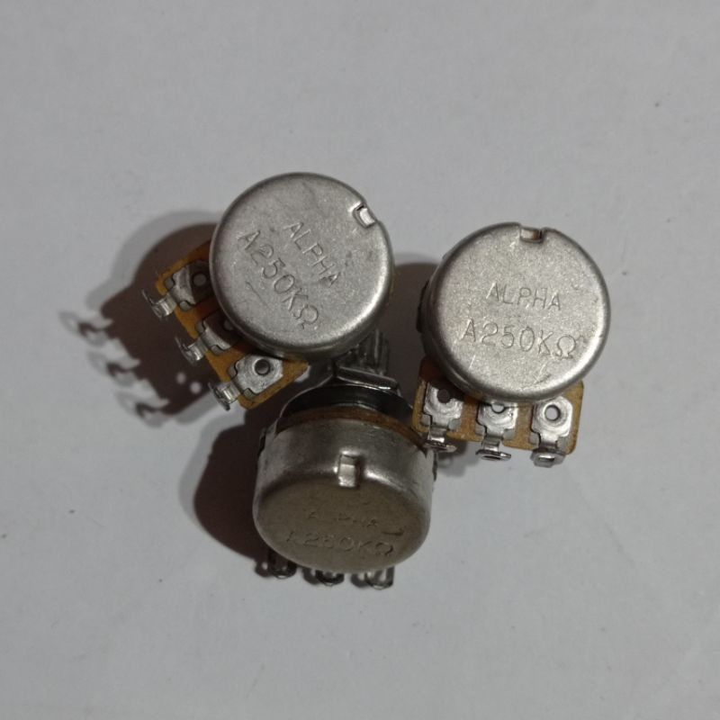 Jual Potensio Gitar Alpha A 250 K 250K Drat Pendek Untuk Stratocaster dll Bukan Potensio Aplus ...