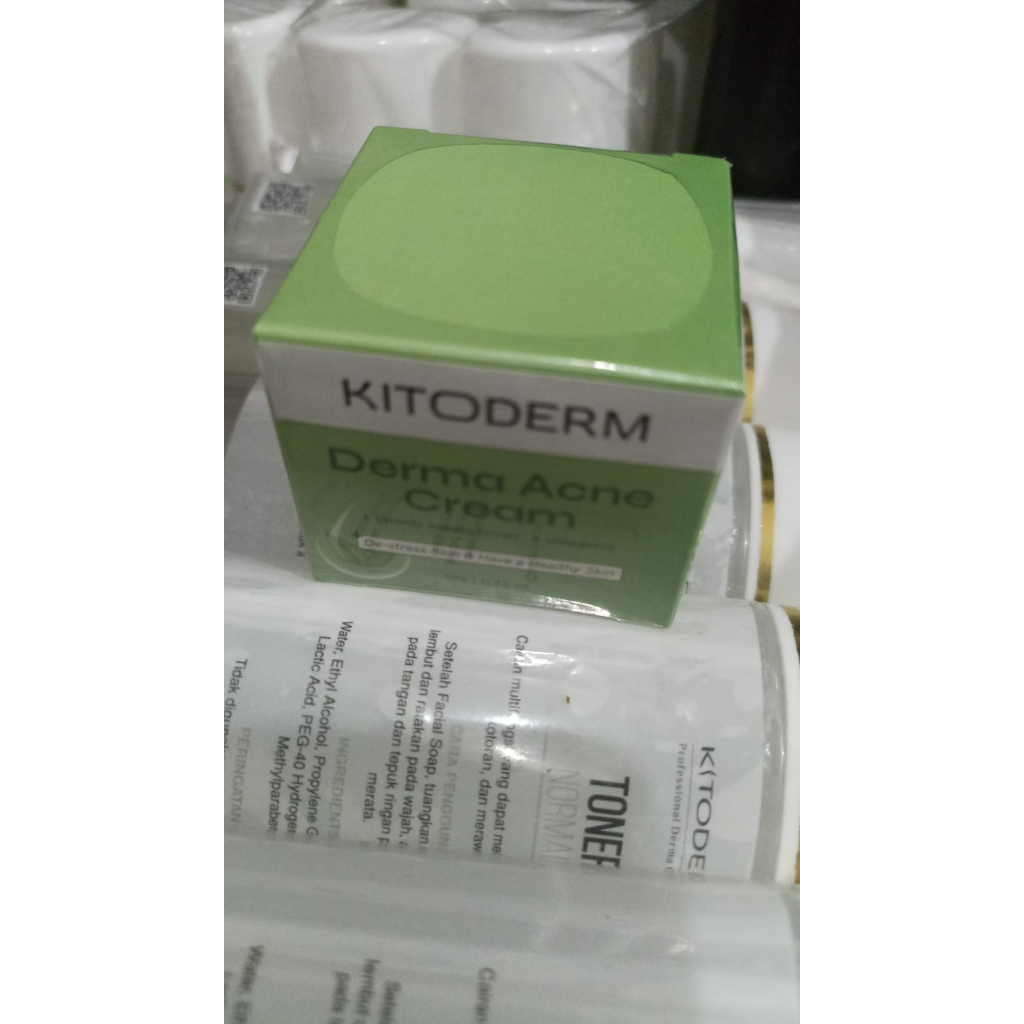 Jual KITODERM DERMA ACNE CREAM | CREAM SCAR | CREAM BOPENG | Shopee ...