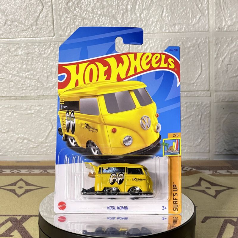 Jual HOTWHEELS KOOL KOMBI MOON EYES YELLOW ANNIVERSARY DIECAST | Shopee Indonesia