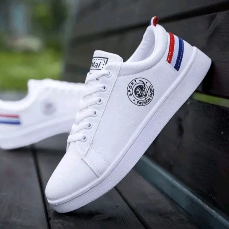 Jual Free Box Sepatu Pria Murah Sneakers Putih Casual Keren Terkini ...
