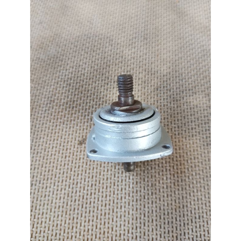 Jual BOK BERING + SPINDLE AS Modern m2300/SIM 100b ( second ) | Shopee ...