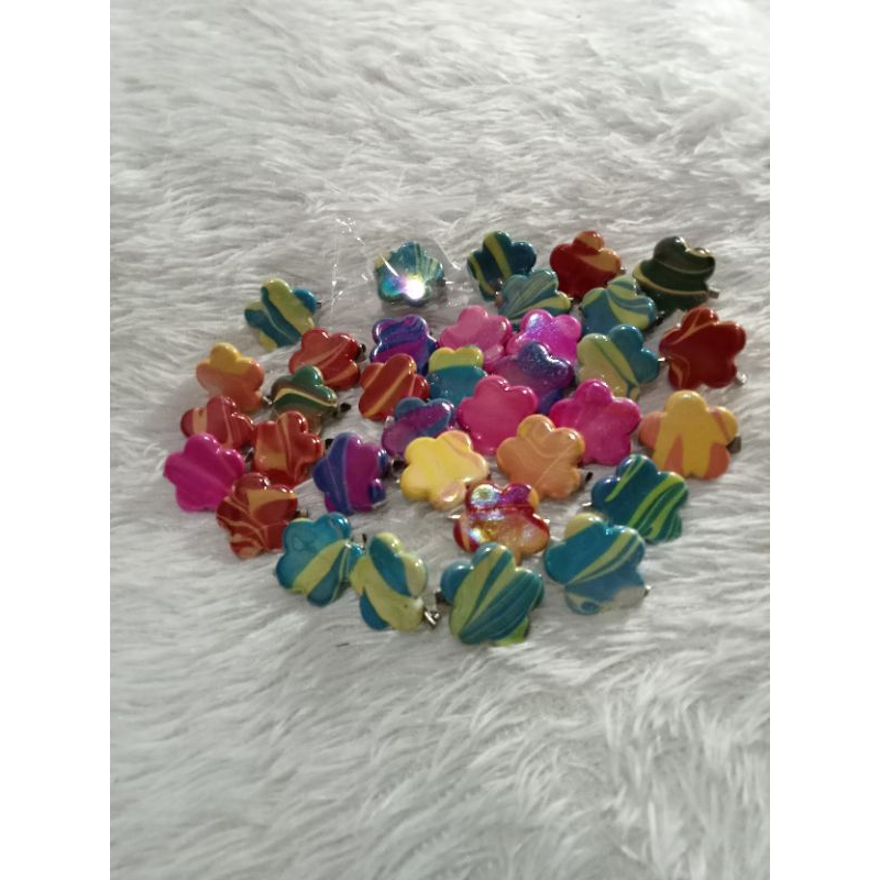 Jual Pin Bros bentuk bunga Aesthetic/ Souvenir pernikahan aesthetic ...