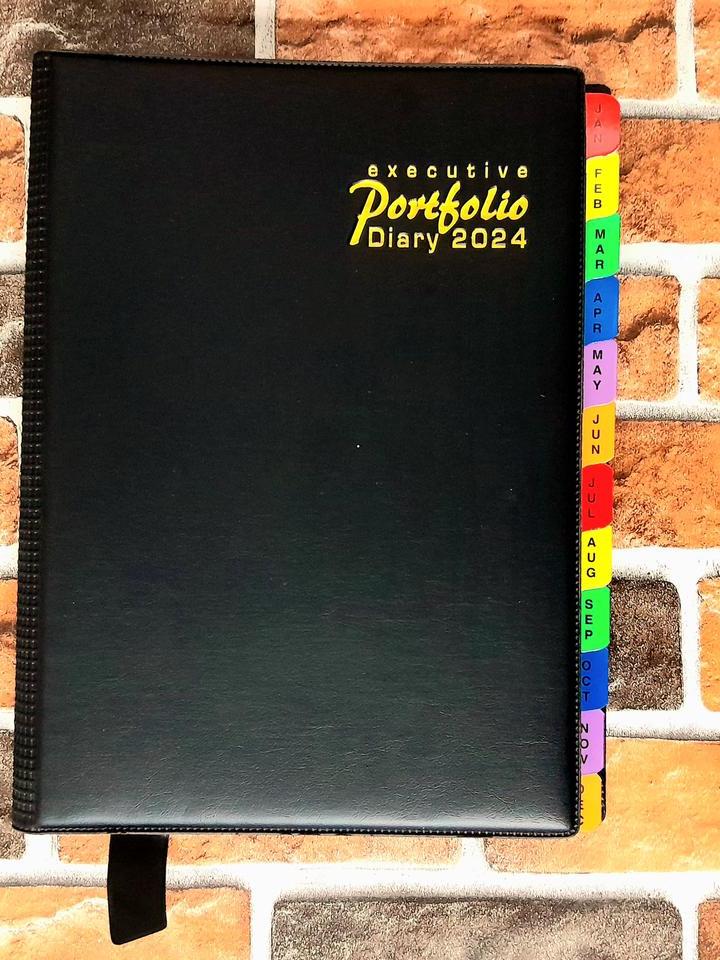 Jual Buku Agenda Kerja Buku Harian Kerja Portfolio Diary Tahun 2024 Isi ...