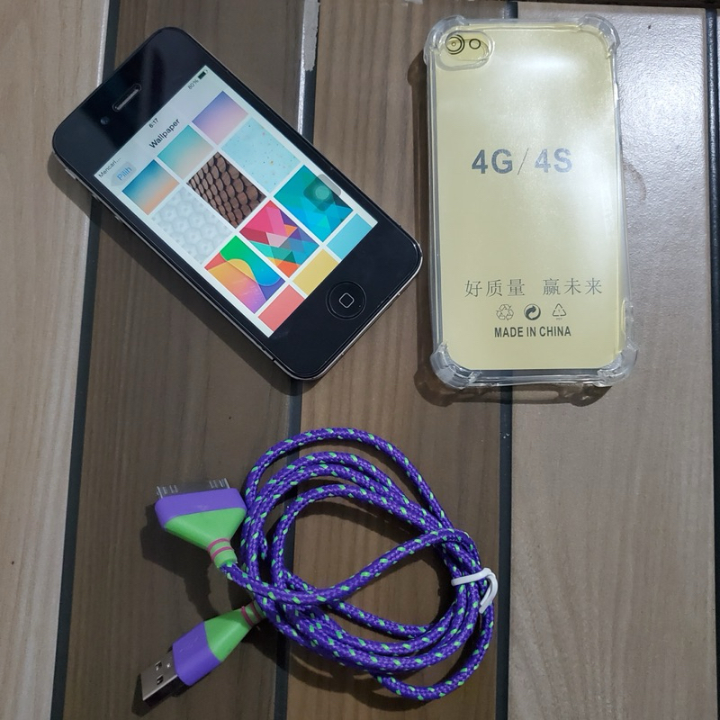 Jual iPhone 4 16GB (Hitam/Putih) | Shopee Indonesia