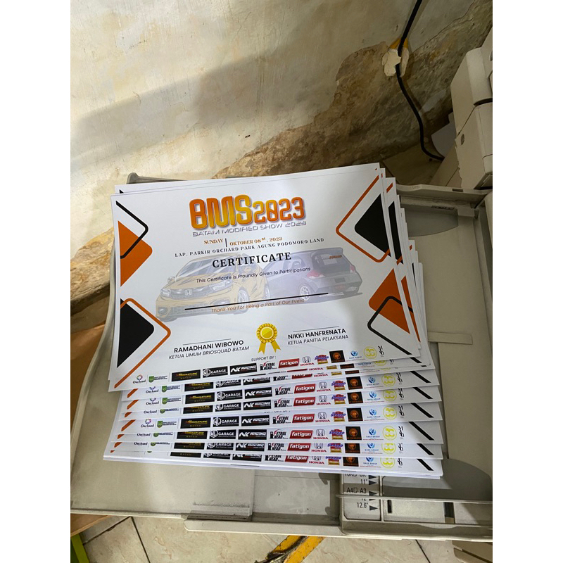 Jual PIAGAM PENGHARGAAN, PIAGAM PERLOMBAAN, PIAGAM | Shopee Indonesia