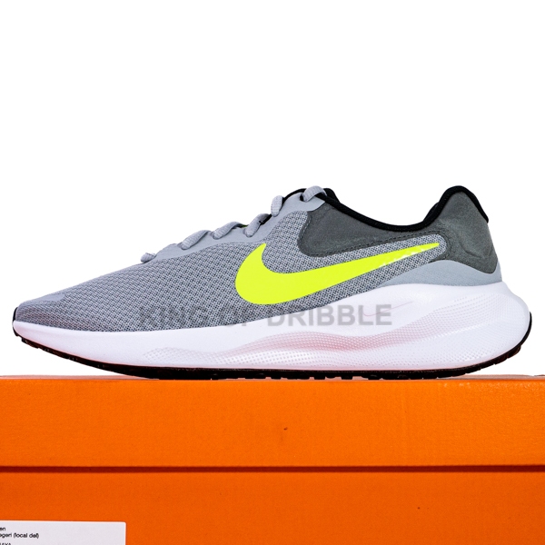 Jual Sepatu Running/Lari Nike Revolution 7 FB2207-002 Original BNIB ...