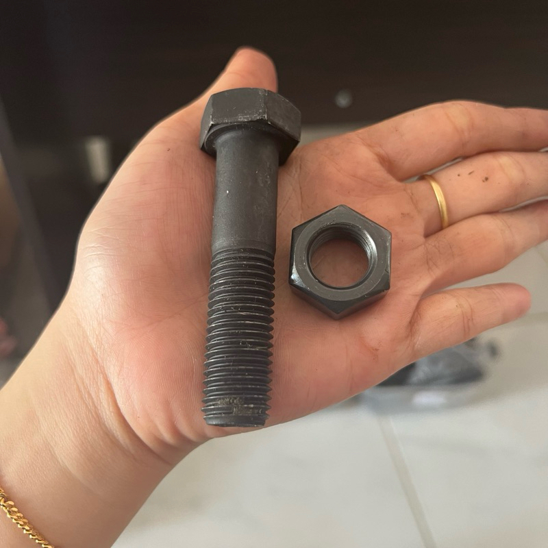 Jual Baut mur baja hitam Grade 8.8 ukuran M16x80 ( Drat HALUS ) | Shopee Indonesia