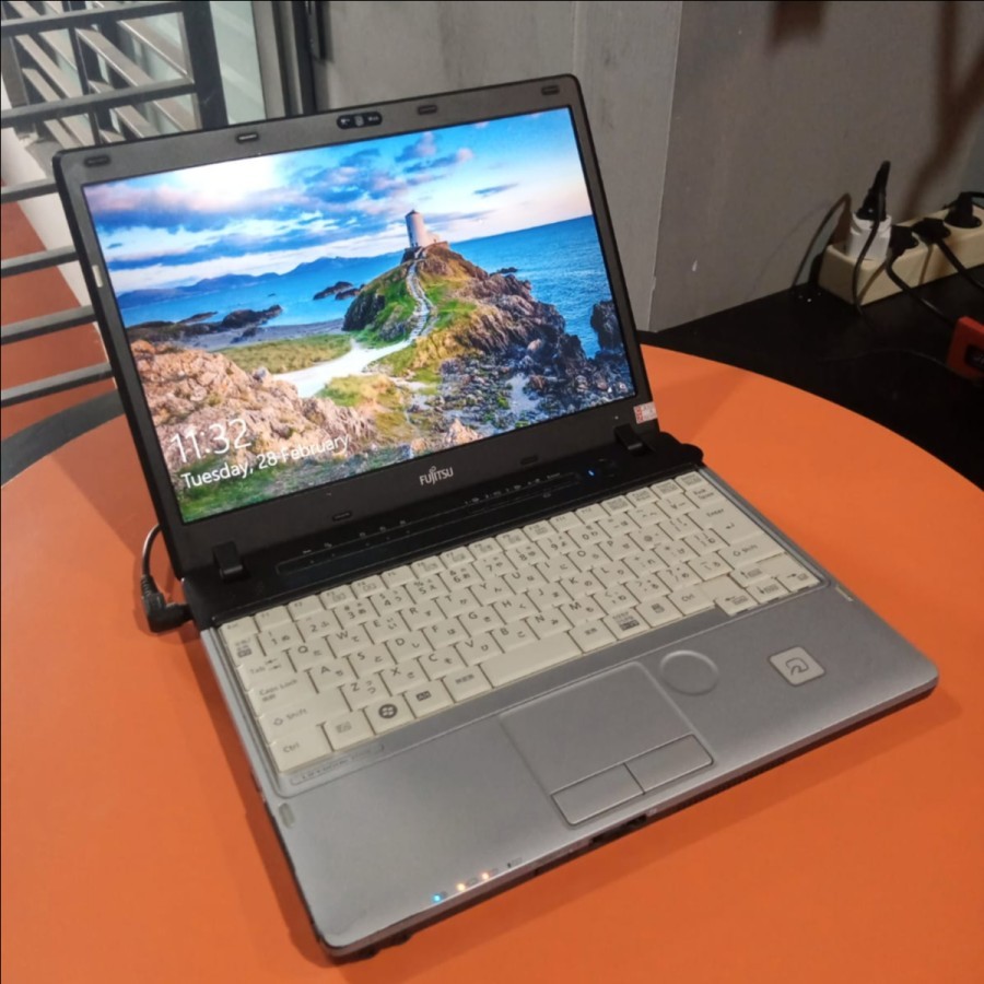 Jual Laptop Second Fujitsu P771 Core i5 RAM 8GB Laptop Bekas Kondisi ...