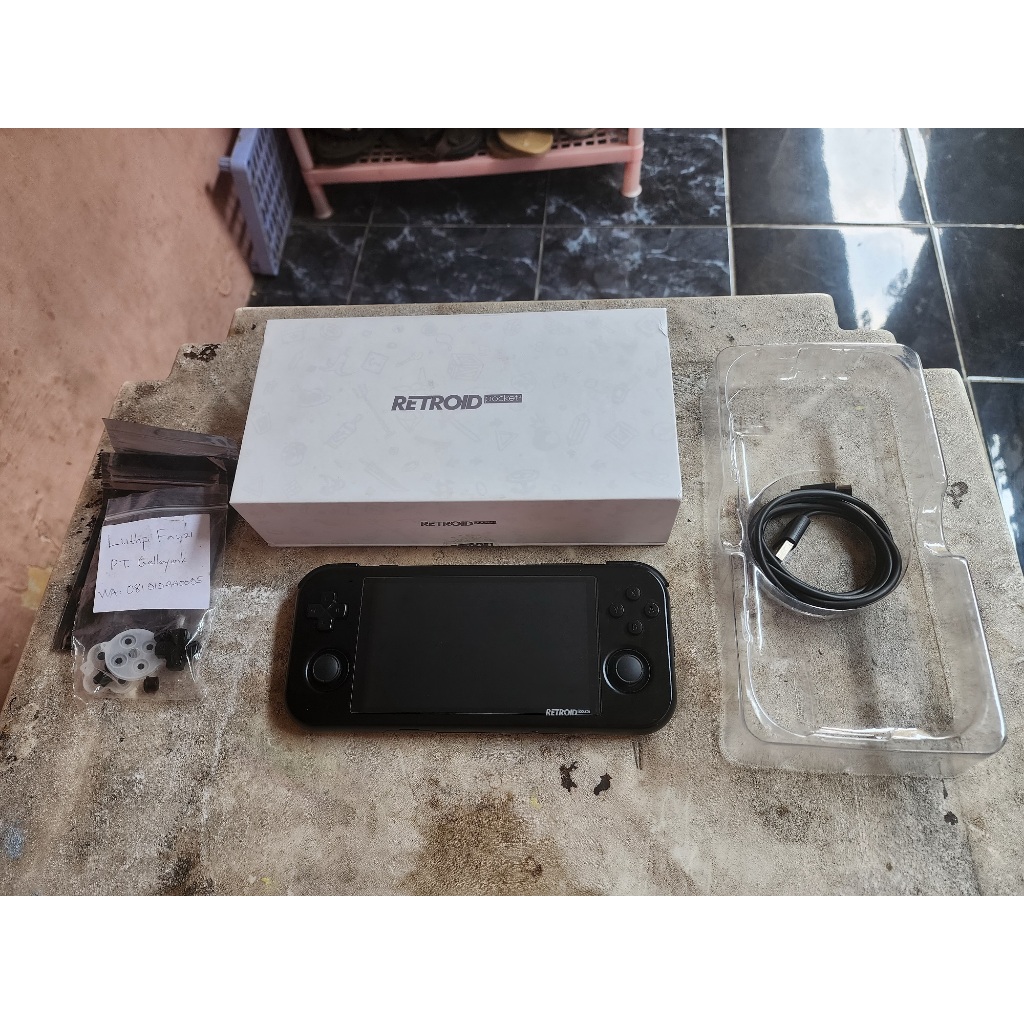 Jual Retroid Pocket 3 Handheld Retro Gaming System OS Android Fullset ...