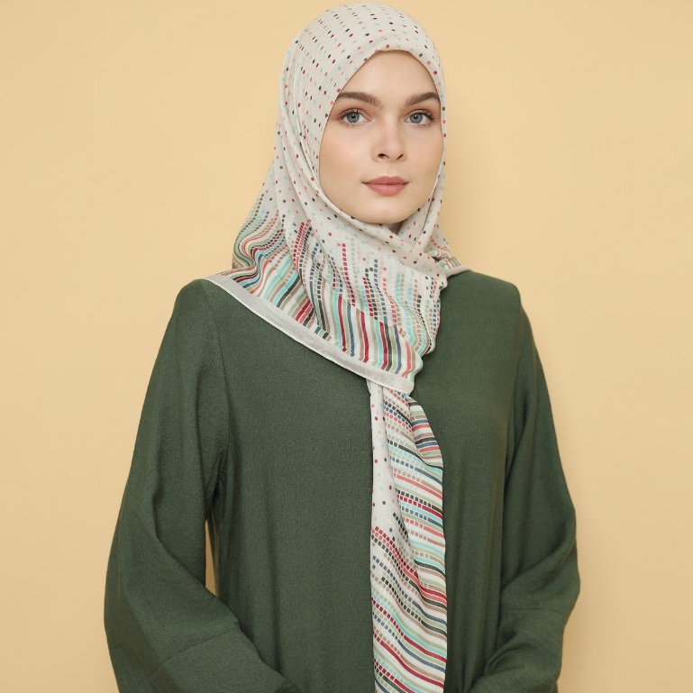 Jual Miss Color Voile Scarf Italian Chiffon - Hijab Size 120 x 120 cm ...