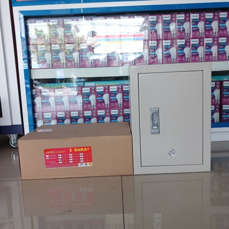 Jual Box panel listrik SAKA 25X35X12 kunci tekan | Shopee Indonesia