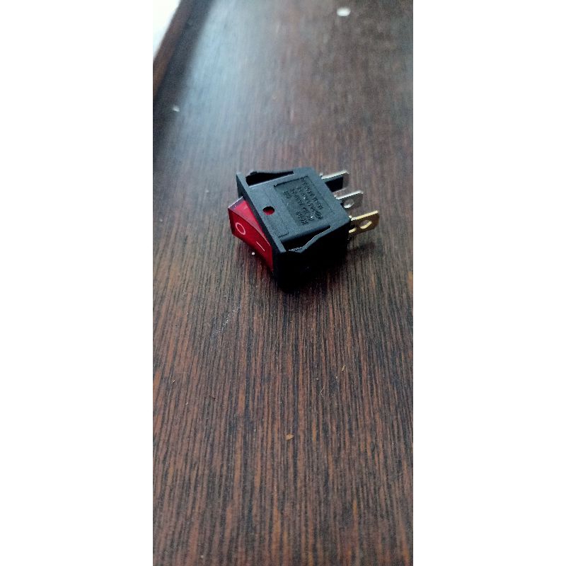 Jual saklar on off,3 kaki | Shopee Indonesia
