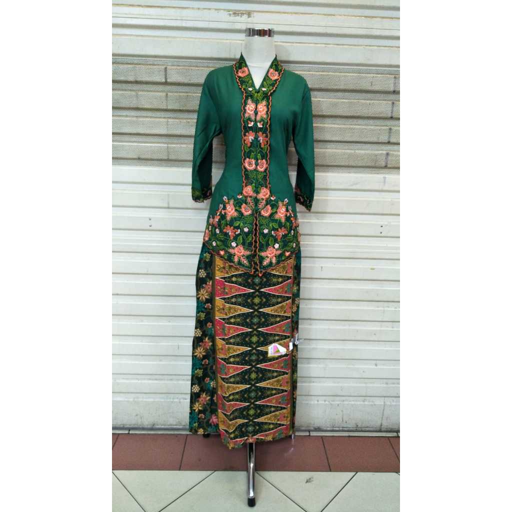 Jual Bisa Stelan/Atasan Kebaya Encim Katun Bordir Bunga Dan Rok Span ...