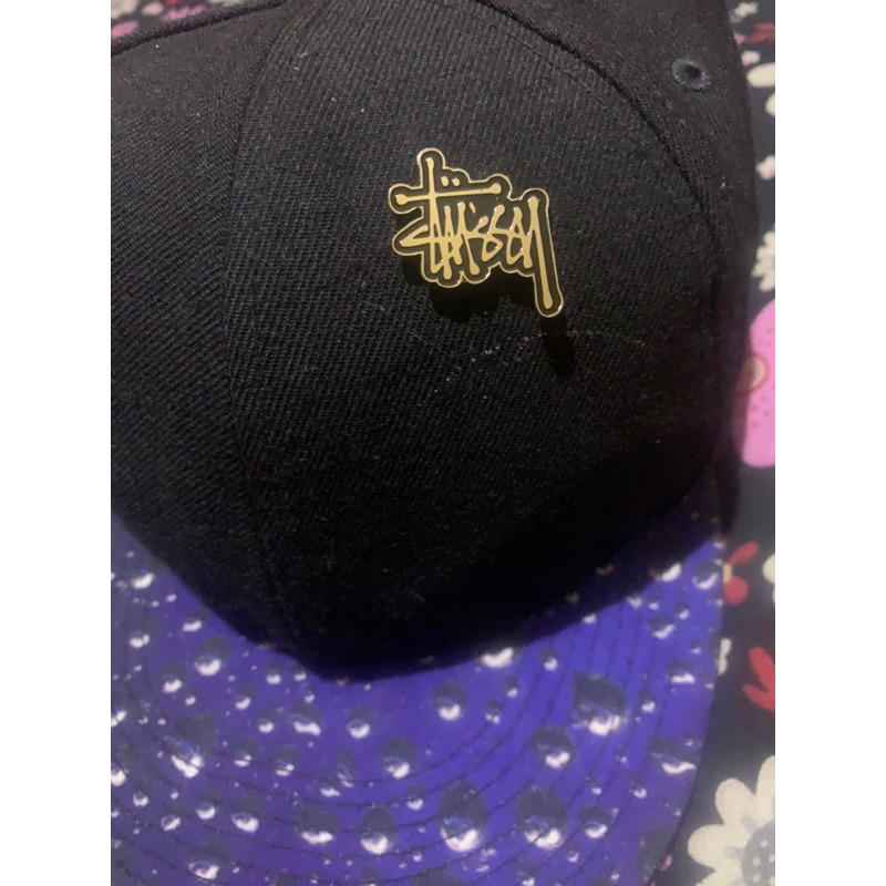 Jual pin stussy pin topi new era stussy topi stussy | Shopee Indonesia