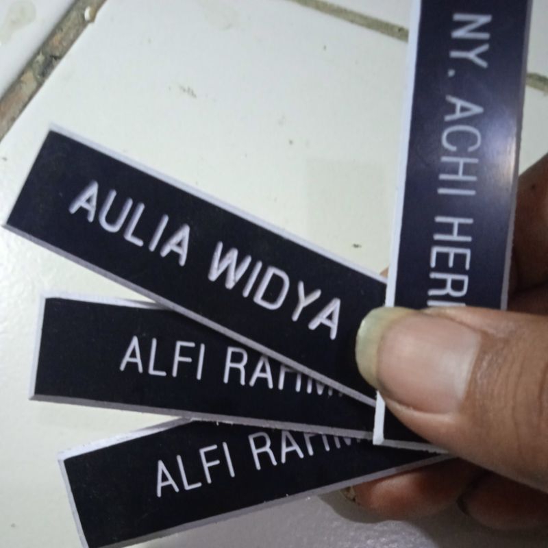 Jual name tag ukir, nama dada grafir | Shopee Indonesia