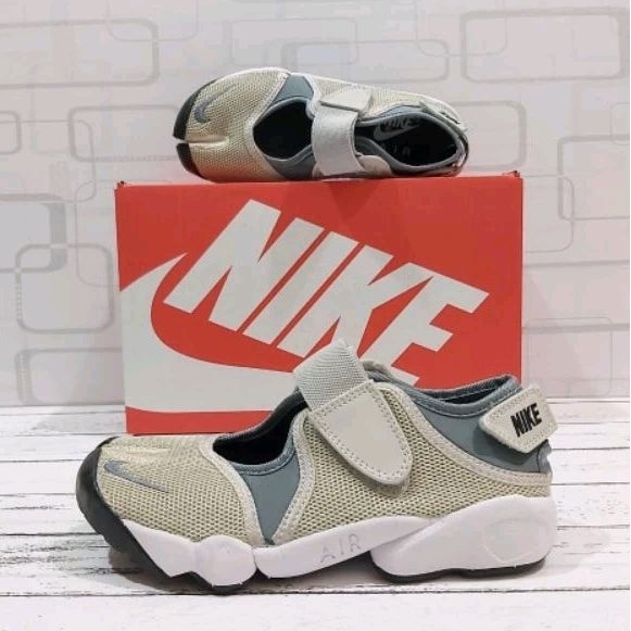 Jual Sepatu Wanita Nike Ninja Air Rift Grey Kualitas Original Premium ...