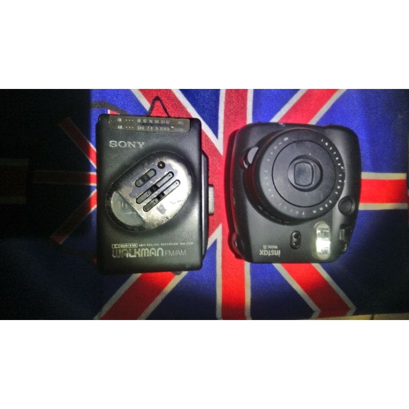 Jual walkman sony & kamera instax mini bahan restorasi | Shopee Indonesia