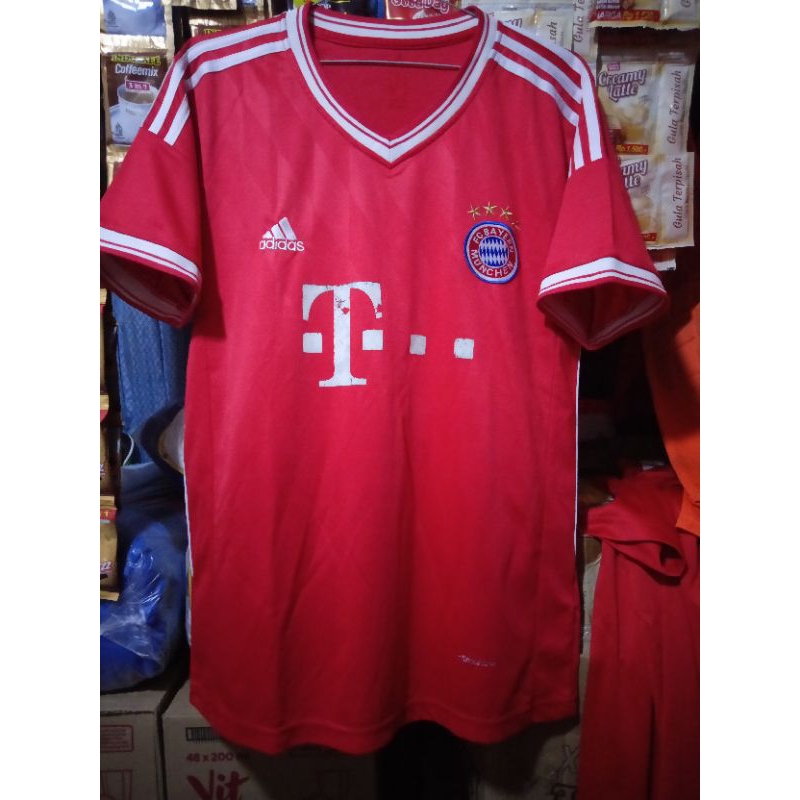 Jual Jersey retro Bayern Muenchen home | Shopee Indonesia