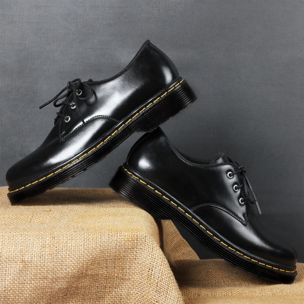 Jual Sepatu Kerja Pria Docmart Marteen Original Sepatu Kantor Cowok ...