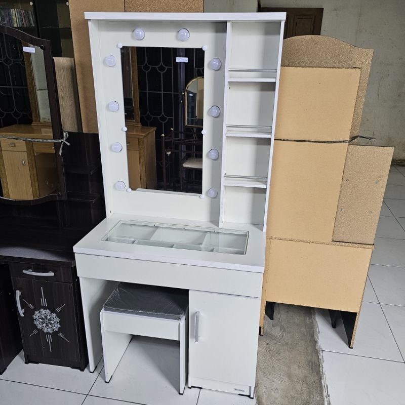 Jual meja rias / meja rias lampu / toilet | Shopee Indonesia