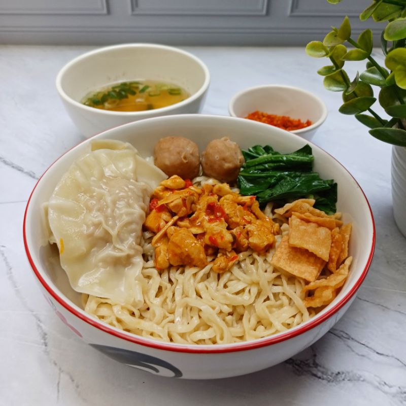 Jual Bakmi Ayam FROZEN - Topping Ayam Sambalado - HALAL - Rasa Resto | Shopee Indonesia