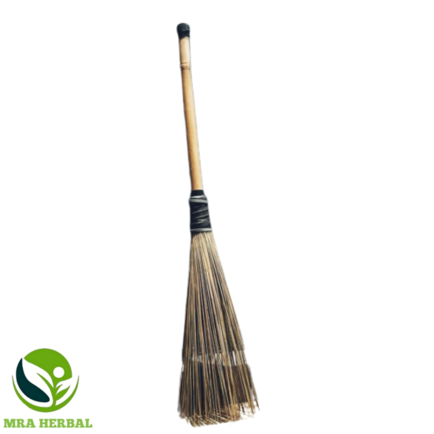 Jual Sapu Lidi Dengan Gagang Bambu Yang Panjang I Sapu Lidi Taman Dan ...