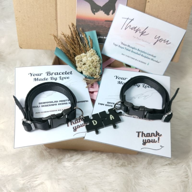 Jual Gelang Tangan Couple Tali Premium Inisial Huruf Puzzle + Giftbox ...