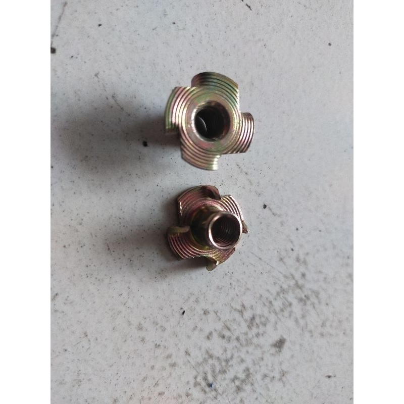 Jual mur tanam cakar Tee Nut M6 / Mur Cakar M6 / Mur Tanam Kayu / T Nut ...