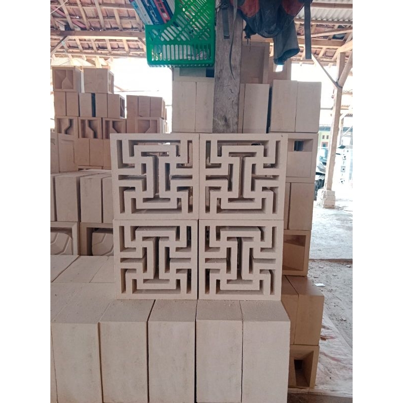 Jual roster beton putih loster minimalis motif labirin putih | Shopee ...
