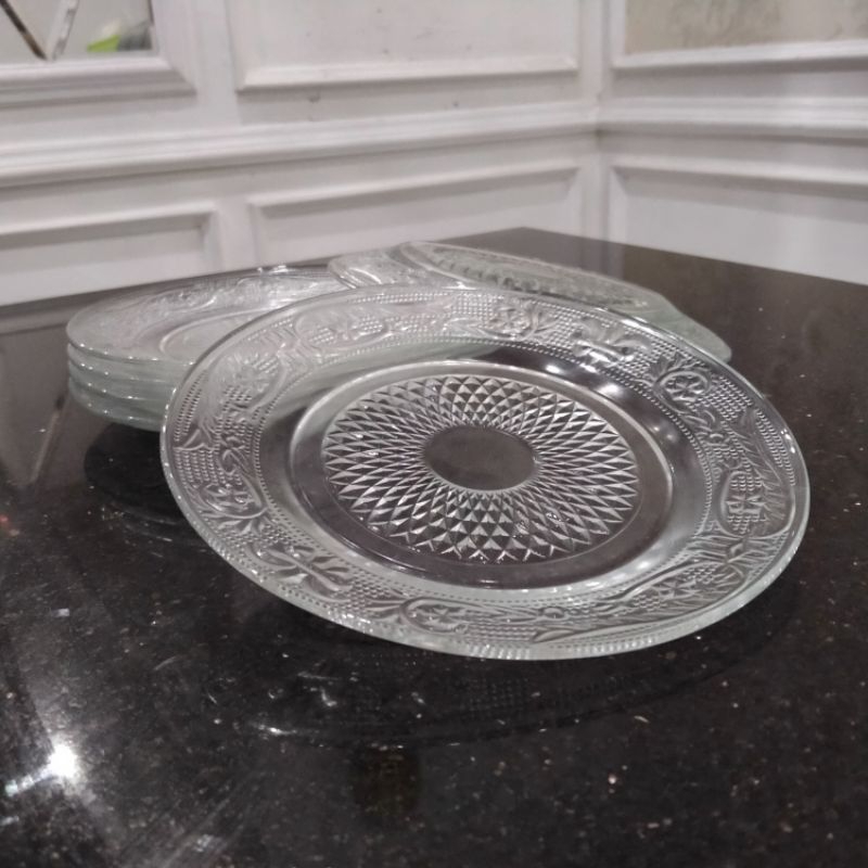 Jual Piring Kue Kaca 7114 Set Isi 6 Pcs | Piring Somay | Piring Kaca Batik 17.5Cm | Shopee Indonesia