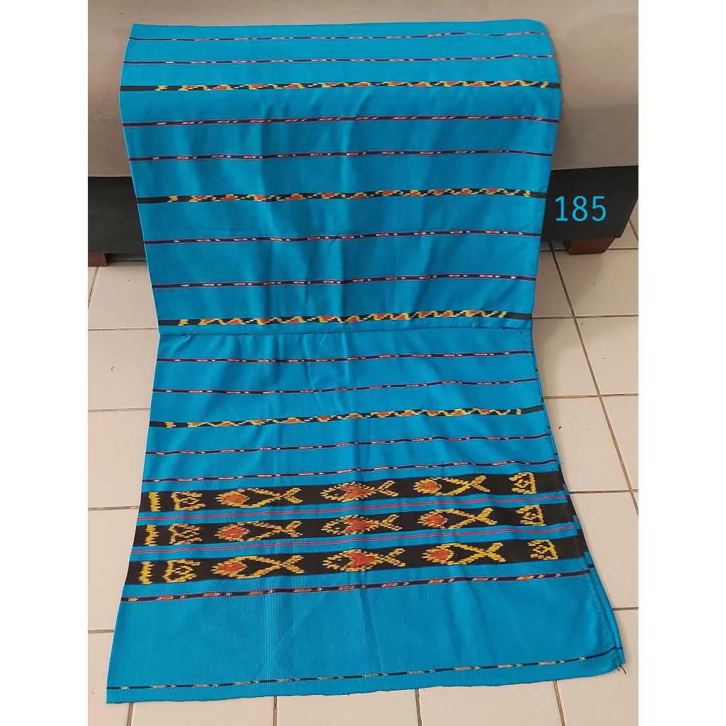 Jual SA 0185 Sarung tenun Alor motif ikan biru, Alor, NTT | Shopee ...