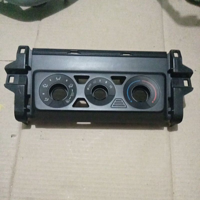 Jual Frame panel indikator AC dashboard Fortuner vrz manual original ...