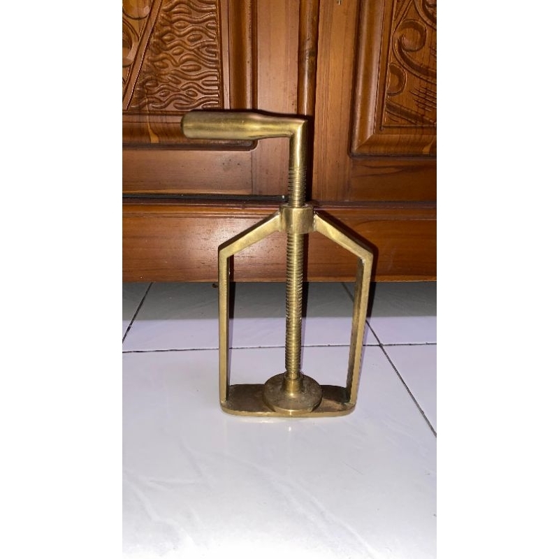 Jual Alat Pres Kuvet Besar Kuningan/Dental Press (Preloved) | Shopee ...