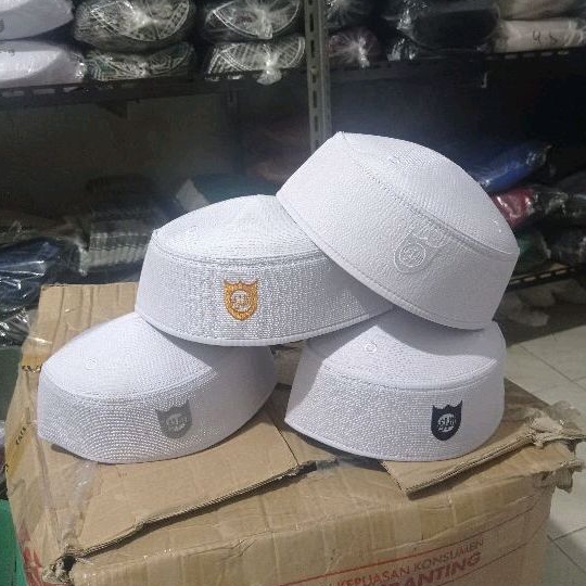 Jual GROSIR (10 PCS)Peci Malaysia Spond Logo/Peci Macom Tarompah||Gudang Kopiah | Shopee Indonesia