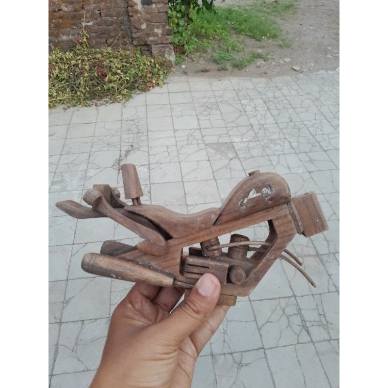 Jual miniatur motor kayu bekas | Shopee Indonesia