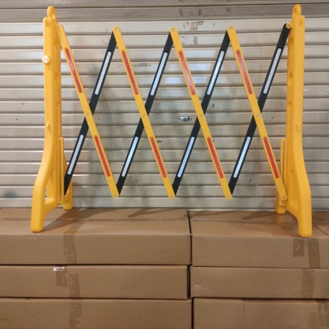 Jual TRAFFIC RETRACTABLE FENCE BARRIER FENCE / Pembatas Jalan Safety ...