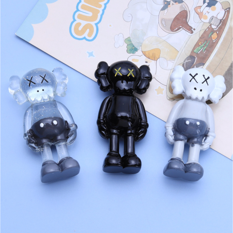 Jual Mini Figures KAWS | Shopee Indonesia