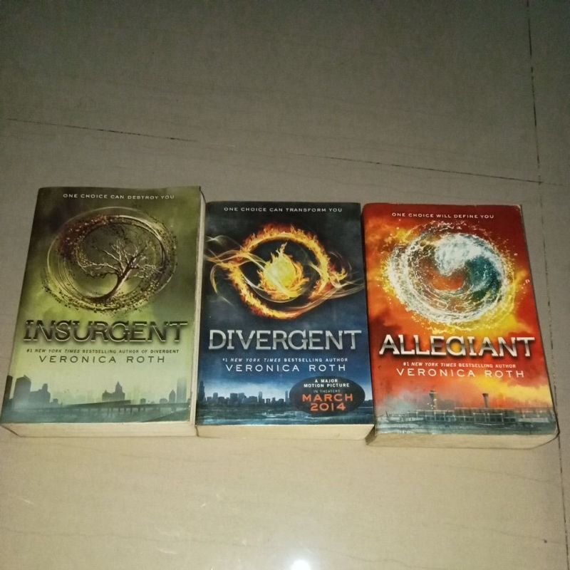 Jual Novel Divergent - Veronica Roth Set Bahasa Inggris / Novel ...