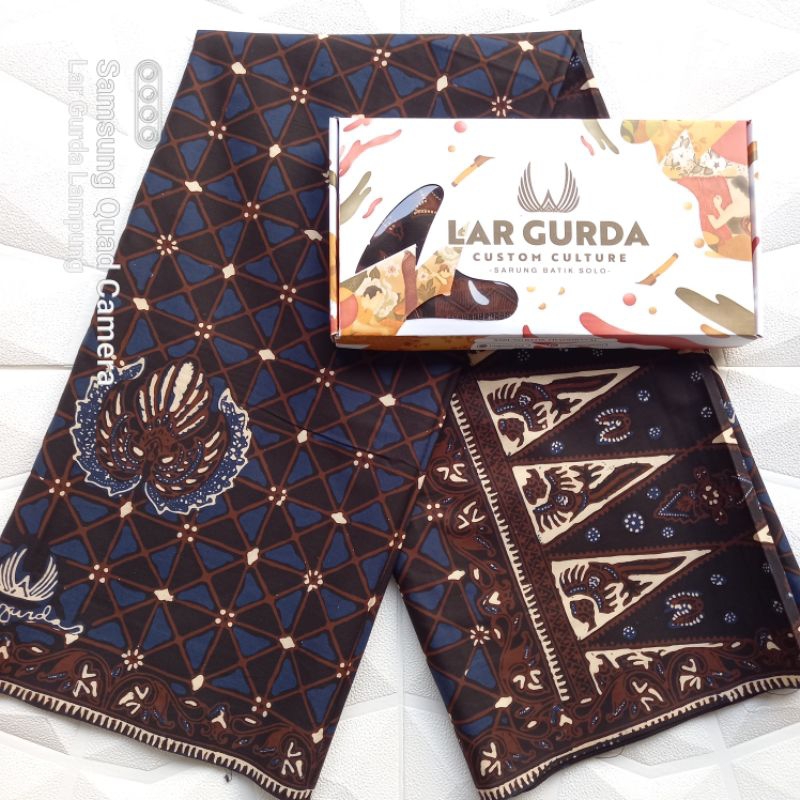 Jual Sarung batik Lar Gurda seri kesikan | Shopee Indonesia