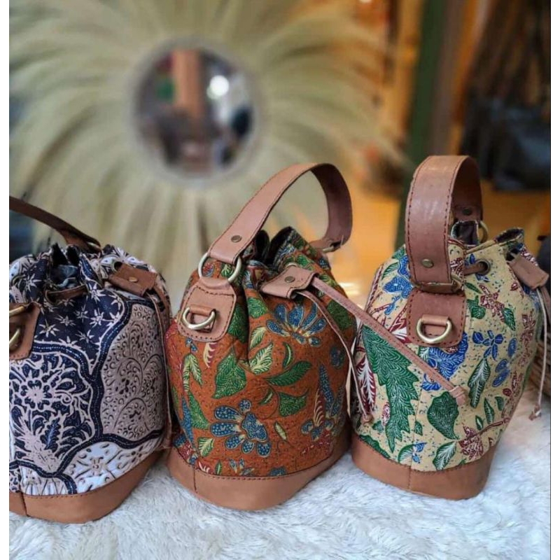 Jual Tas batik kulit serut/ tas serut batik & tenun jogja | Shopee ...