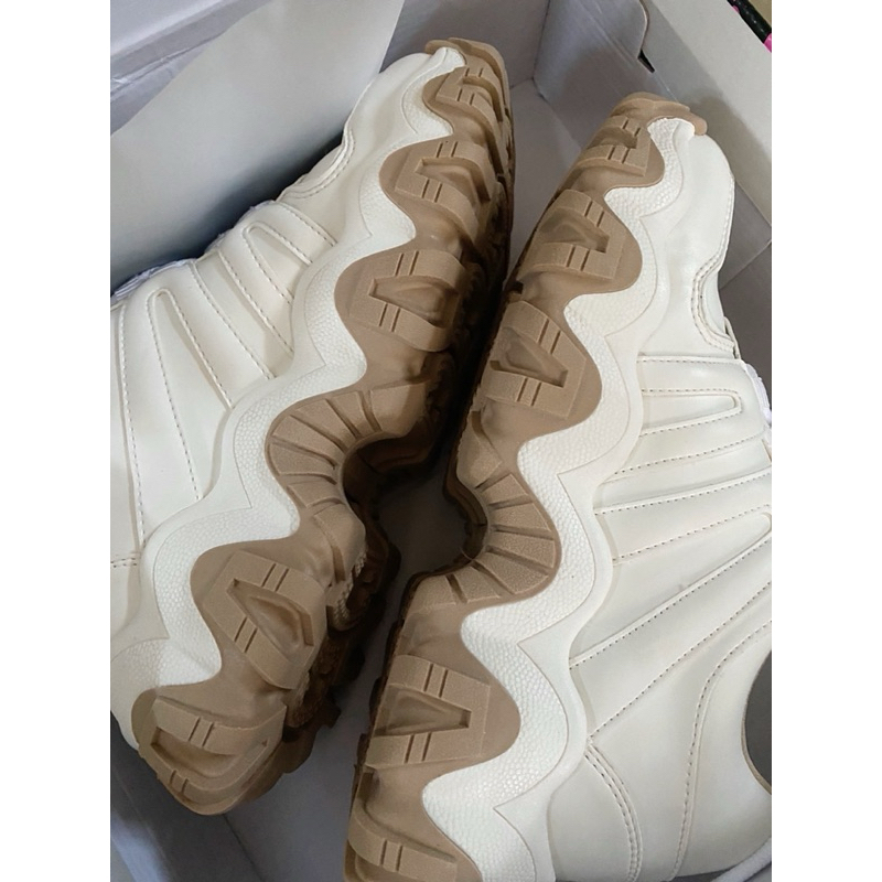 Jual PRELOVED Sneakers Adorable Projects | Shopee Indonesia