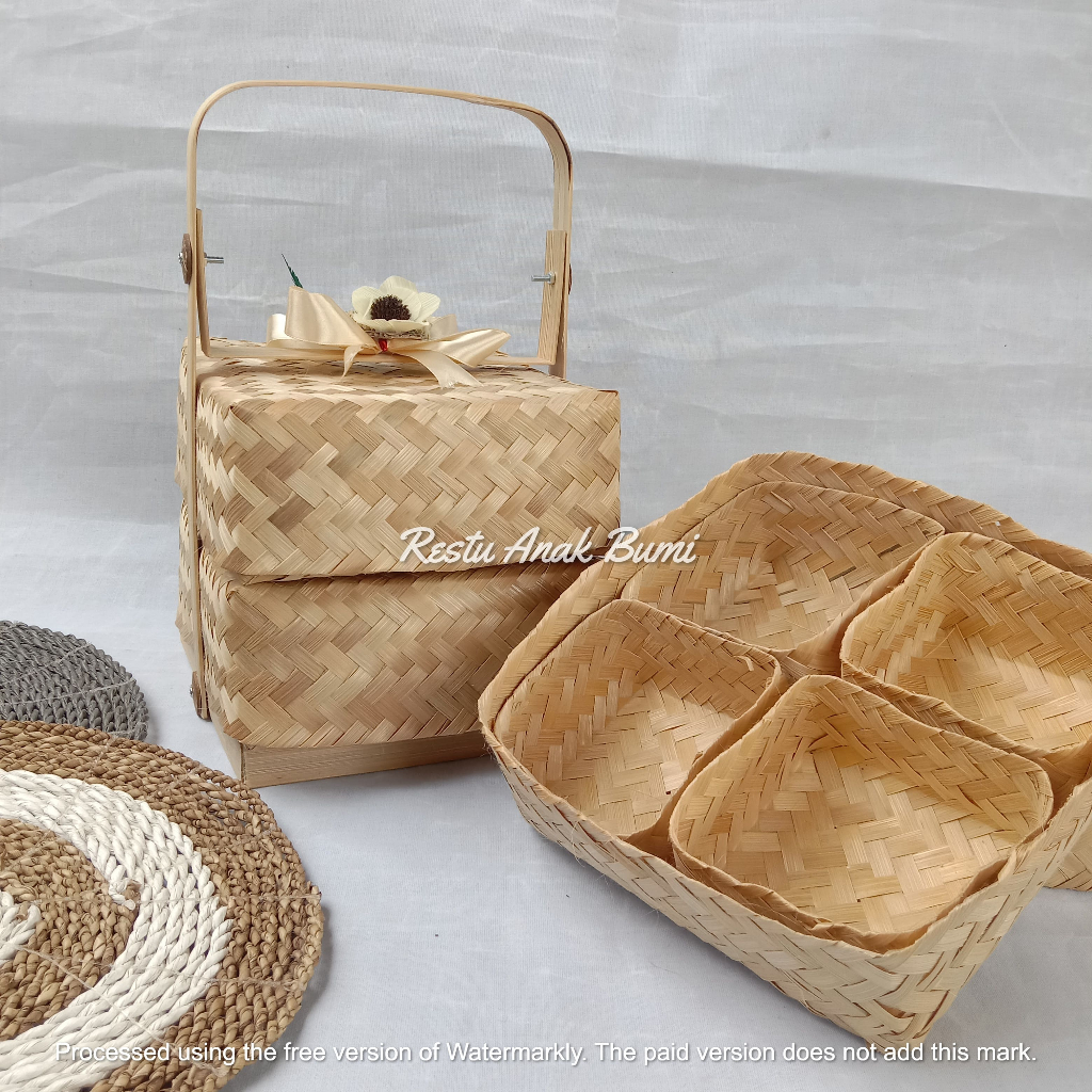 Jual Besek Tenteng Natural Sekat Susun 2 20cm 25cm Pita | box keranjang ...
