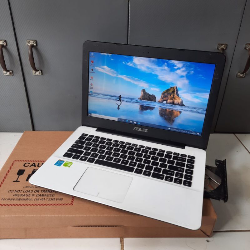 Jual Laptop Asus X455LF, ###DoubleVga, Lengkap, White | Shopee Indonesia