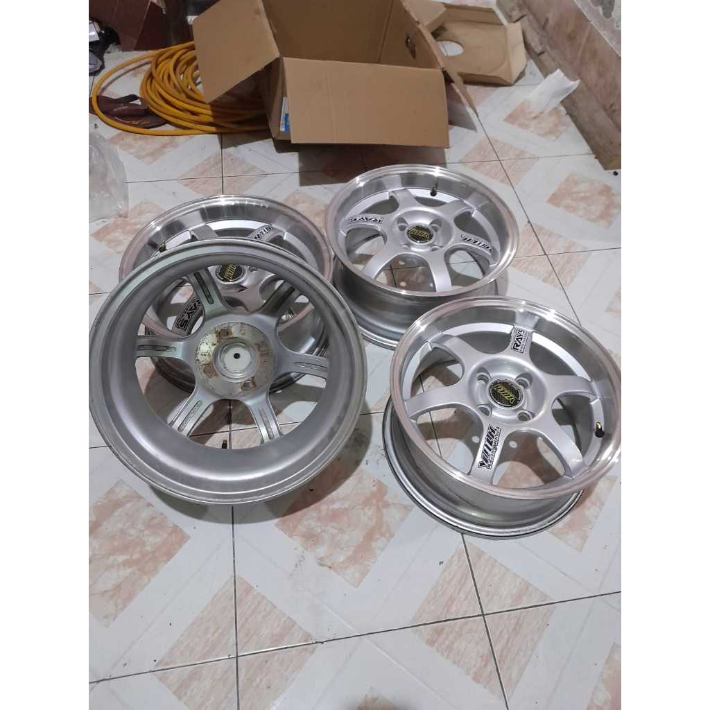 Jual Velg Mobil Second SSR TYPE R15 Lebar 6,5 Lubang Baut 4 | Shopee ...