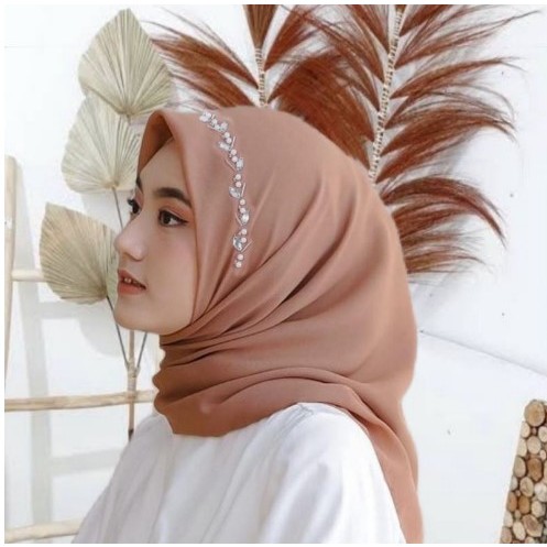 Jual JILBAB SEGIEMPAT VOAL PARIS PREMIUM SWAROVSKI PAYET BANDO DAUN ...